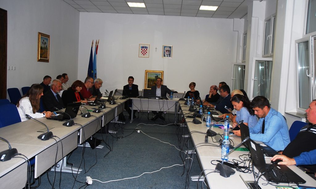 GRADSKO VIJEĆE PAKRAC Puna i gradska kasa i vodovodni spremnici - Grad ...