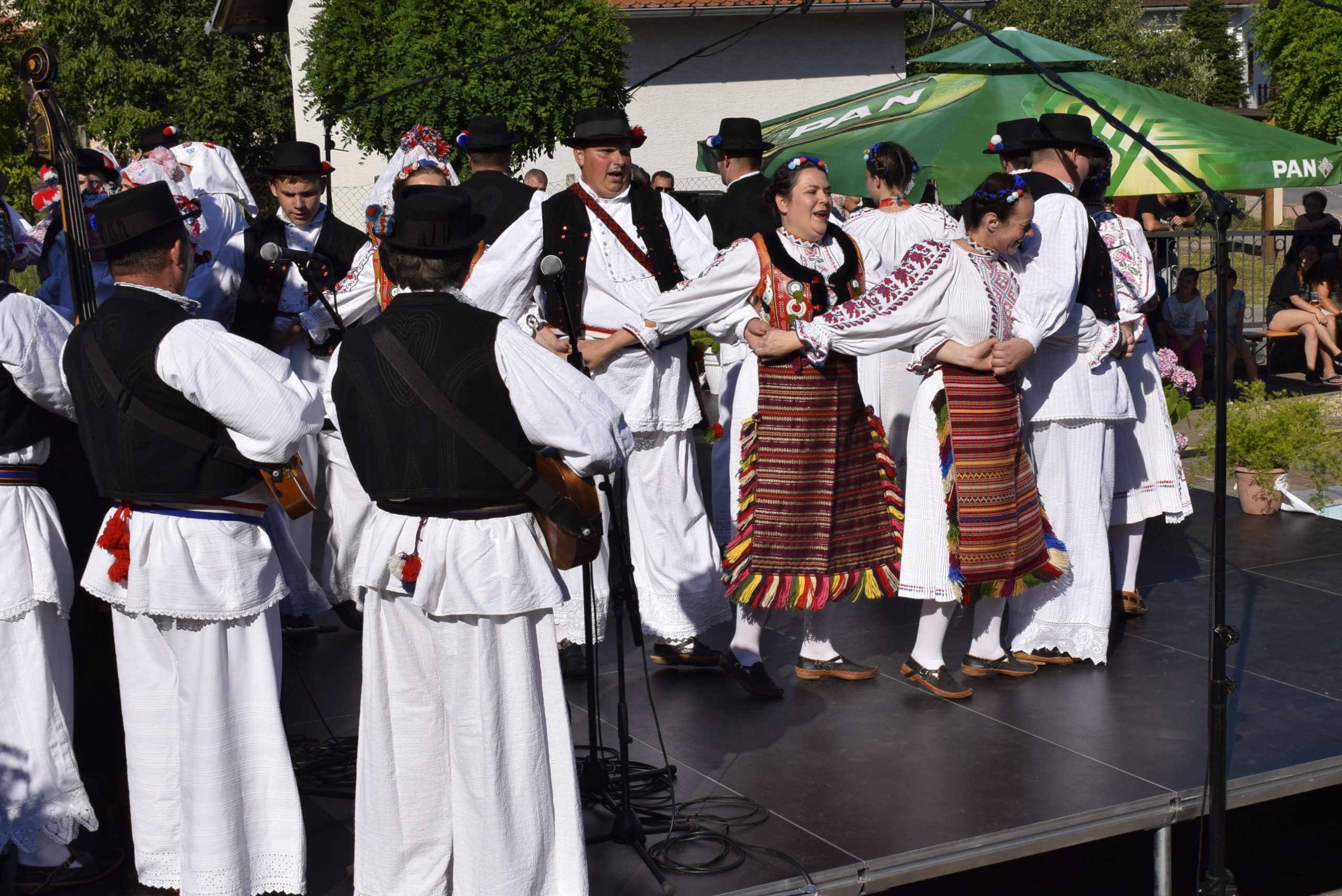 10. SMOTRA FOLKLORA Ljubitelji folklora došli na svoje - Grad Pakrac