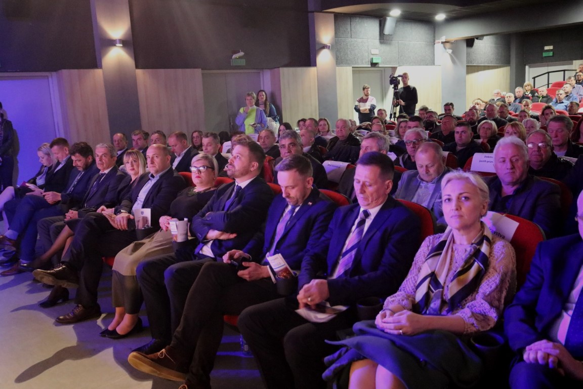 SVEČANA SJEDNICA GRADSKOG VIJEĆA PAKRAC Mijenjamo kvalitetu života ...